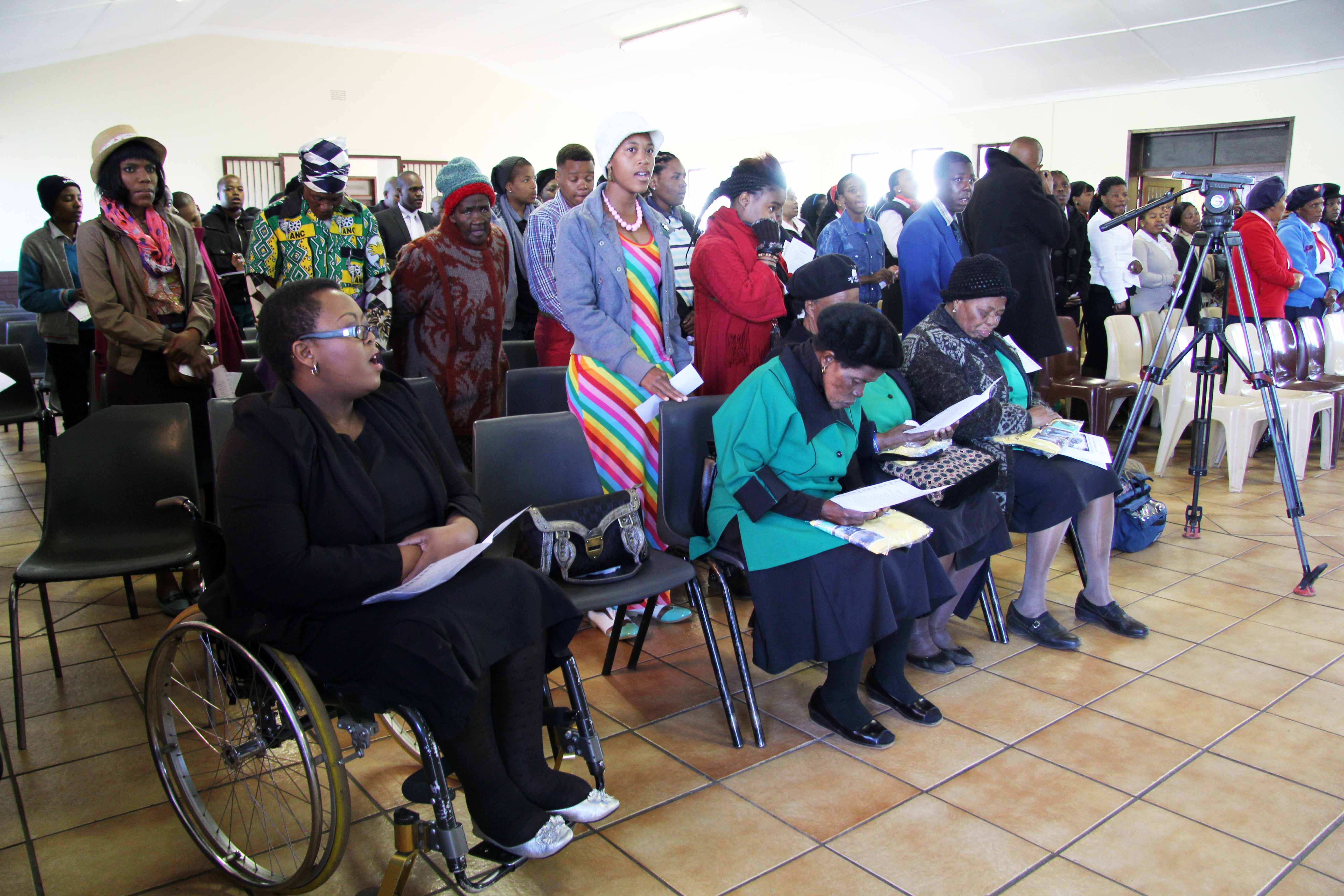 2013 July 13: Picturing Duduzile Zozo’s funeral | inkanyiso.org